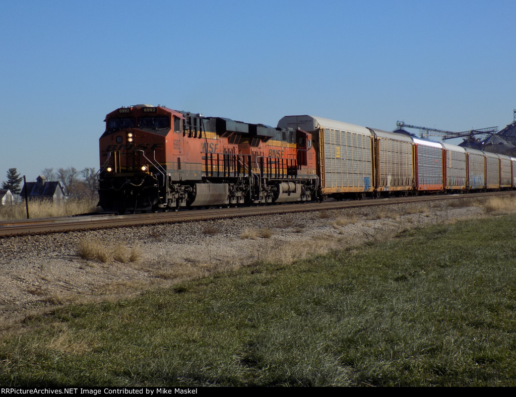 BNSF 6992